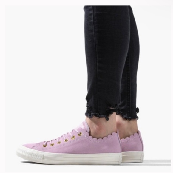 Converse | Shoes | Converse Chuck Taylor All Star Frilly Thrills Size ...